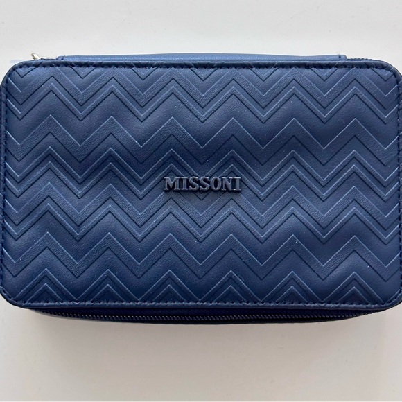 Missoni for Delta One | Bags | Missoni For Delta One Amenity Kit | Poshmark